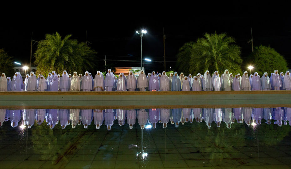 What is the best, and latest, time that ‘Isha prayer can be offered ...